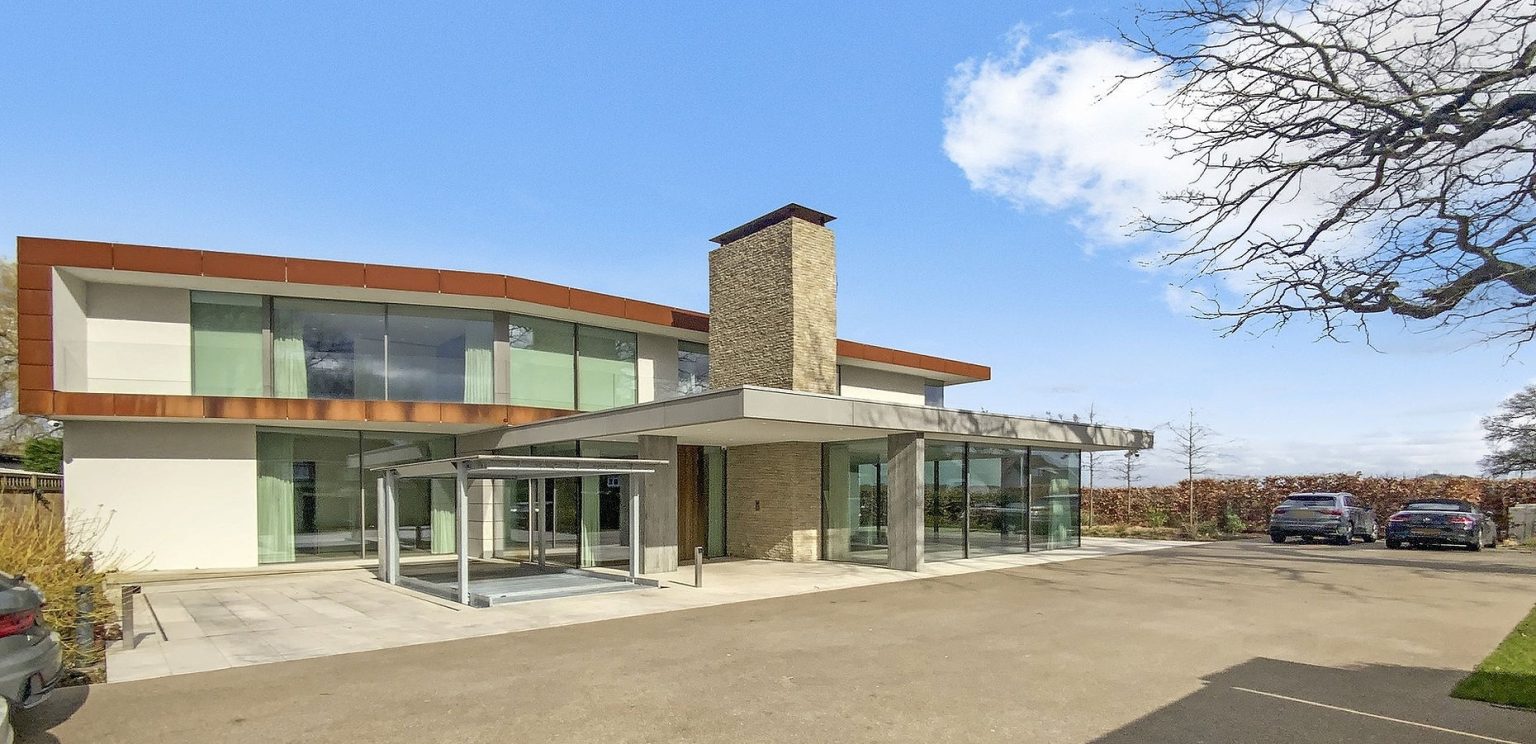 Cantilever House - Lewis Critchley Architects